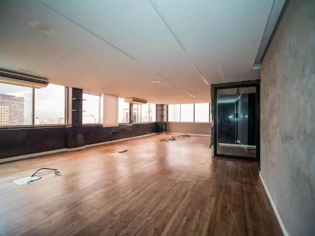 Conj. Comercial / Sala para Locação em São Paulo/SP República
