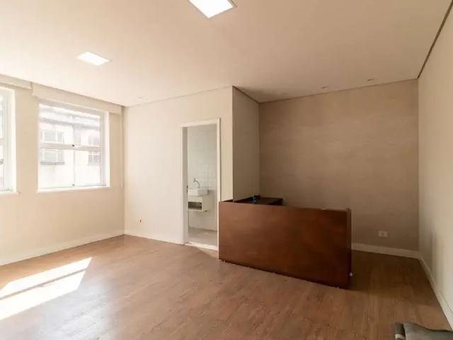 Conj. Comercial / Sala para Locação em São Paulo/SP República