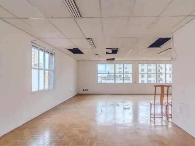 Conj. Comercial / Sala para Locação em São Paulo/SP República