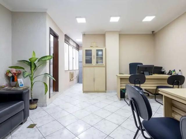 Conj. Comercial / Sala para Locação em São Paulo/SP República