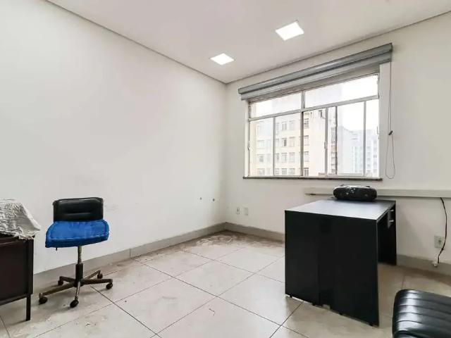 Conj. Comercial / Sala para Locação em São Paulo/SP República