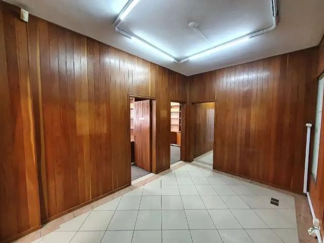 Conj. Comercial / Sala para Locação em São Paulo/SP República