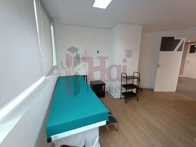 Conj. Comercial / Sala para Locação em São Paulo/SP República