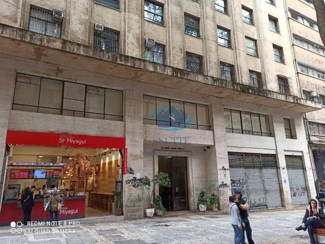 Conj. Comercial / Sala para Locação em São Paulo/SP República