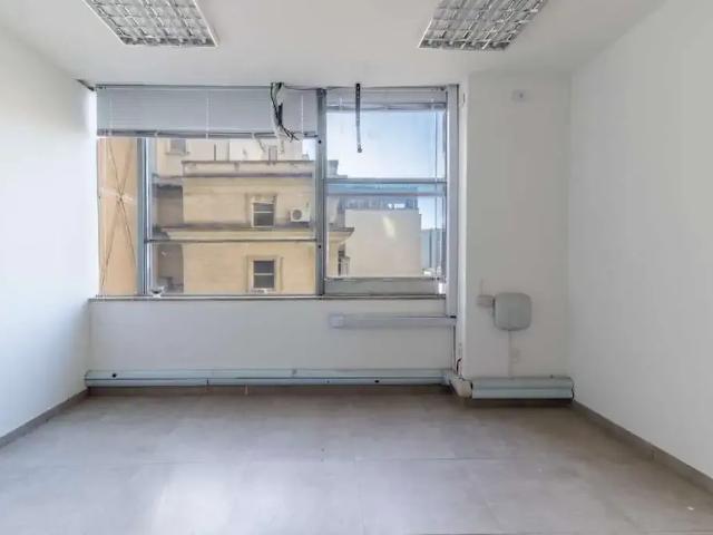 Conj. Comercial / Sala para Locação em São Paulo/SP República