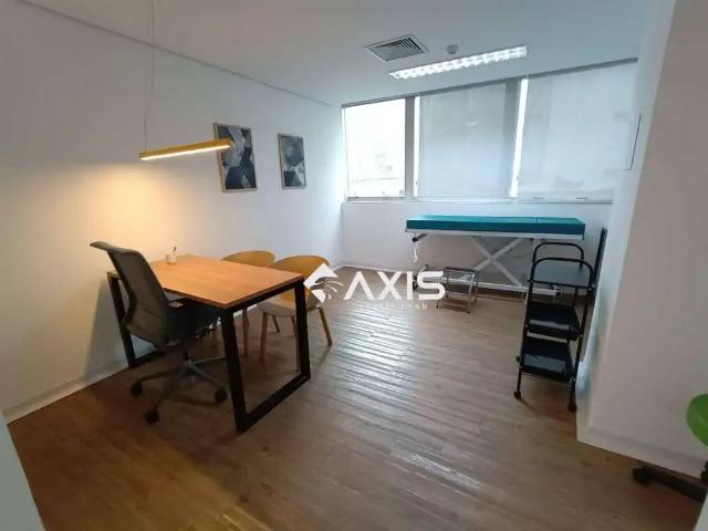 Conj. Comercial / Sala para Locação em São Paulo/SP República