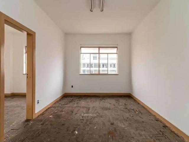 Conj. Comercial / Sala para Locação em São Paulo/SP República