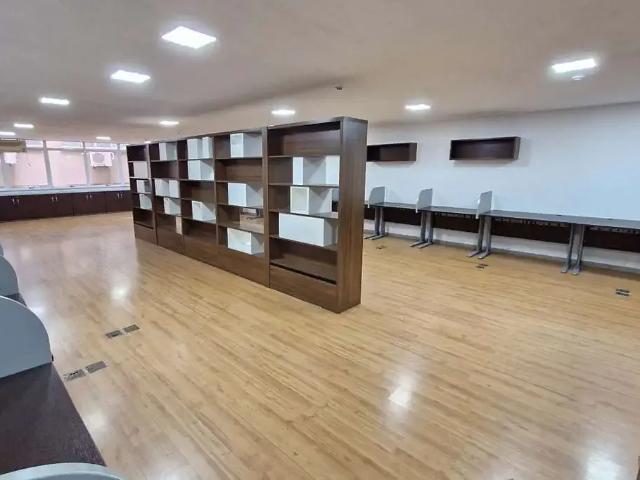 Conj. Comercial / Sala para Locação em São Paulo/SP República