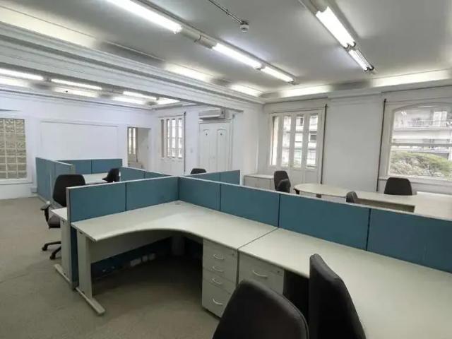 Conj. Comercial / Sala para Locação em São Paulo/SP República