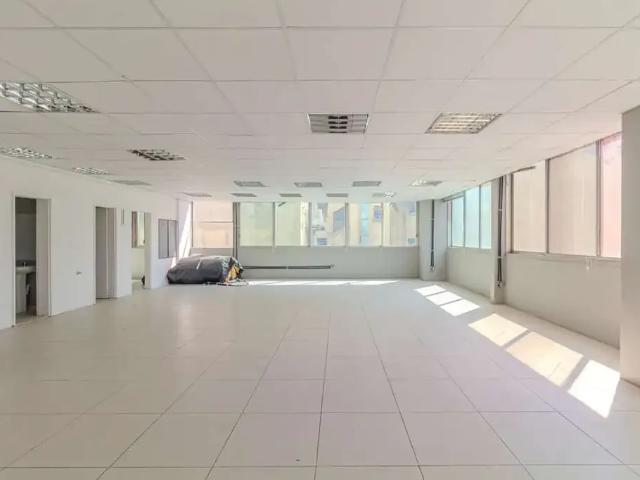 Conj. Comercial / Sala para Locação em São Paulo/SP República