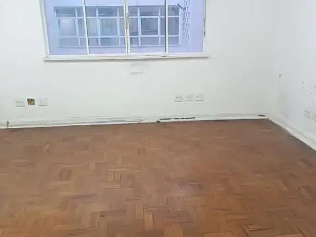 Conj. Comercial / Sala para Locação em São Paulo/SP República