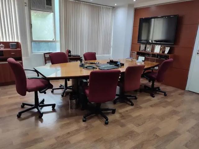 Conj. Comercial / Sala para Locação em São Paulo/SP República
