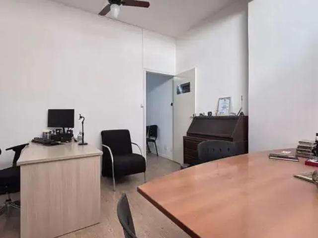 Conj. Comercial / Sala para Locação em São Paulo/SP República