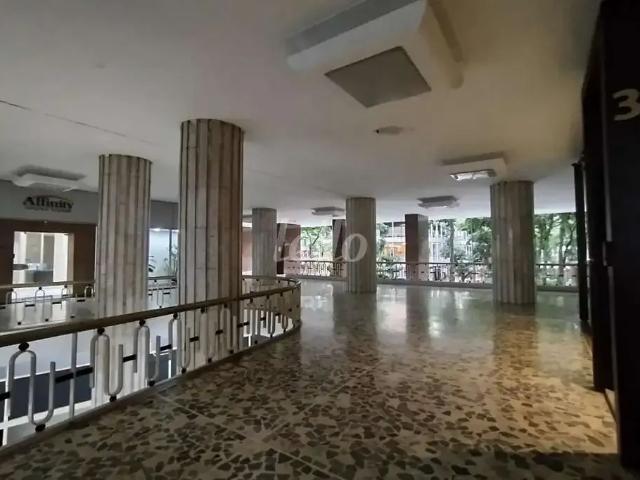 Conj. Comercial / Sala para Locação em São Paulo/SP República