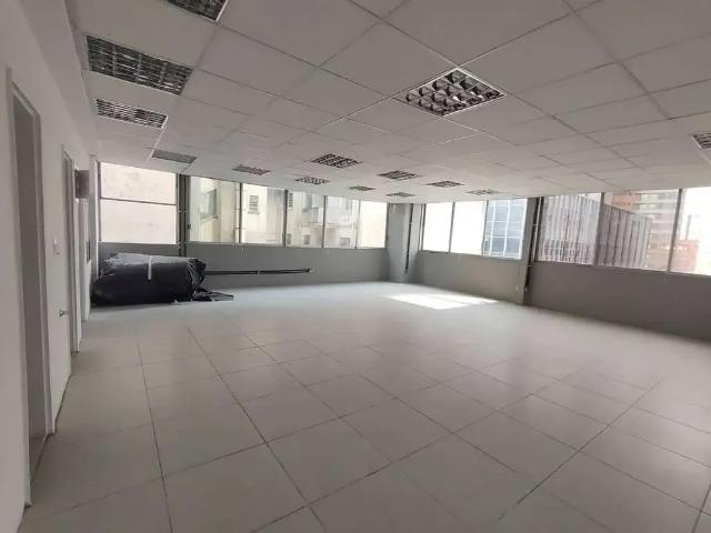 Conj. Comercial / Sala para Locação em São Paulo/SP República