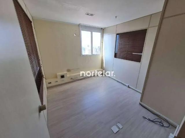Conj. Comercial / Sala para Locação em São Paulo/SP Santana
