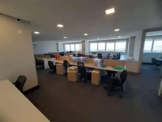 Conj. Comercial / Sala para Locação em São Paulo/SP Santana