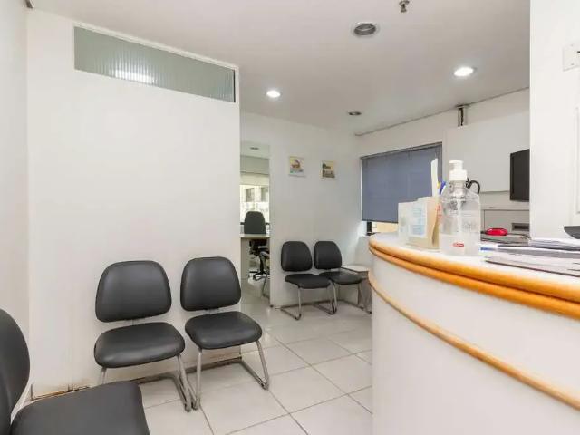 Conj. Comercial / Sala para Locação em São Paulo/SP Santana