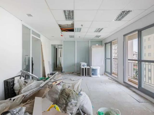 Conj. Comercial / Sala para Locação em São Paulo/SP Santana