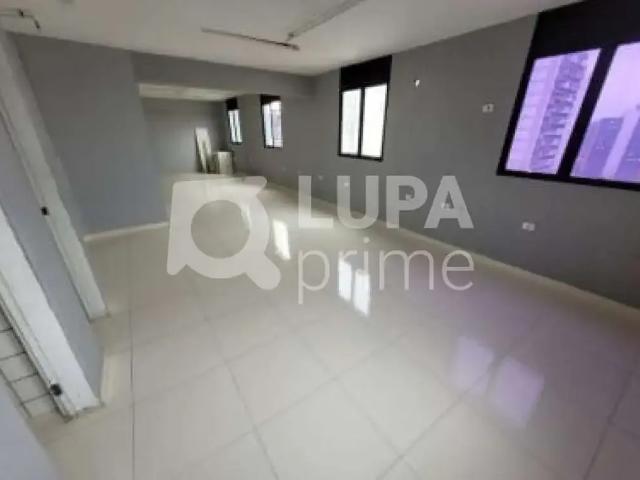 Conj. Comercial / Sala para Locação em São Paulo/SP Santana