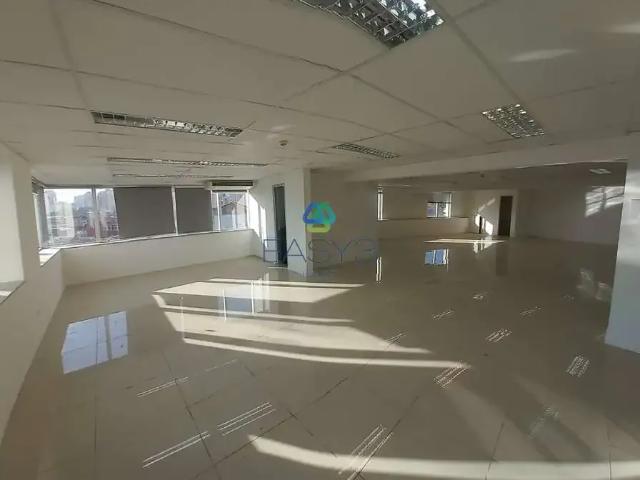 Conj. Comercial / Sala para Locação em São Paulo/SP Santana