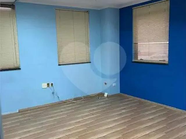 Conj. Comercial / Sala para Locação em São Paulo/SP Santana