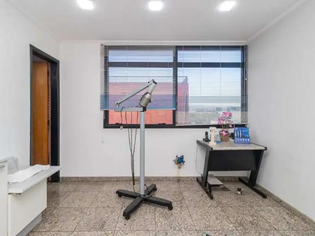Conj. Comercial / Sala para Locação em São Paulo/SP Santana