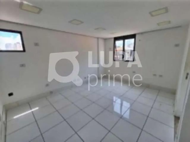 Conj. Comercial / Sala para Locação em São Paulo/SP Santana