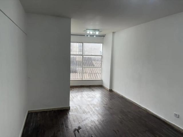 Conj. Comercial / Sala para Locação em São Paulo/SP Santana
