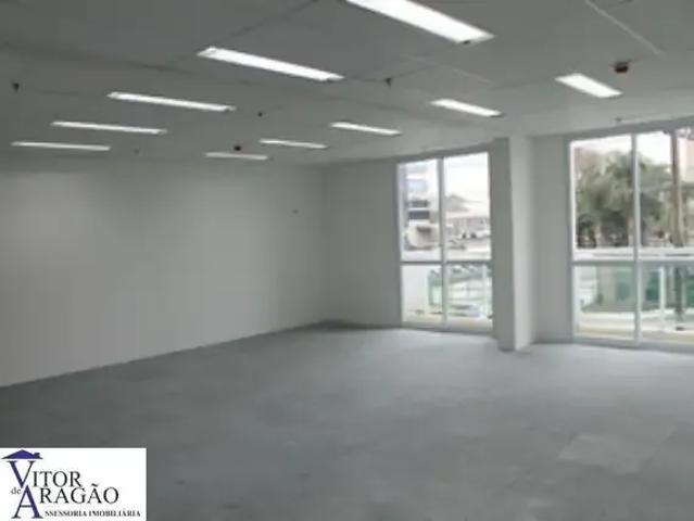 Conj. Comercial / Sala para Locação em São Paulo/SP Santana