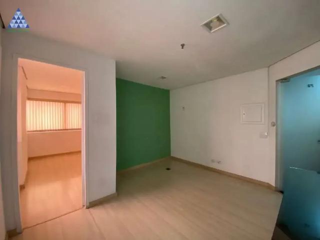 Conj. Comercial / Sala para Locação em São Paulo/SP Santana