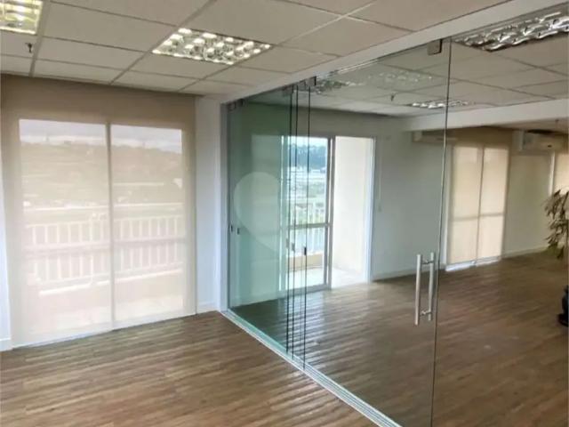 Conj. Comercial / Sala para Locação em São Paulo/SP Santo Amaro