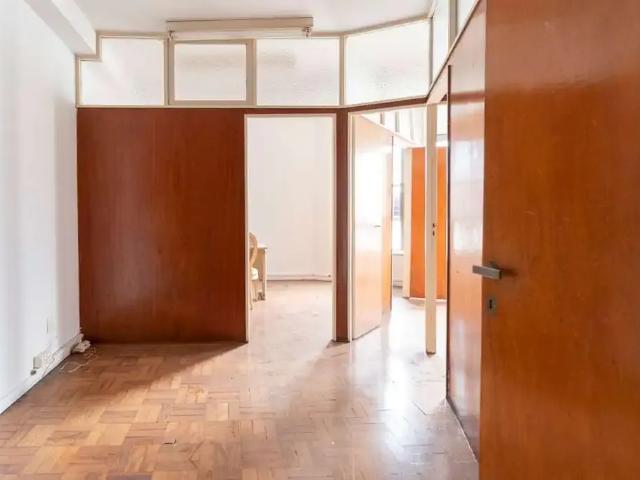 Conj. Comercial / Sala para Locação em São Paulo/SP Sé