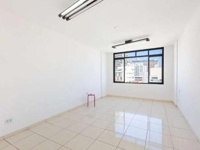 Conj. Comercial / Sala para Locação em São Paulo/SP Sé