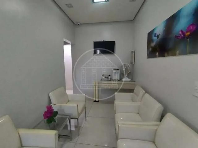 Conj. Comercial / Sala para Locação em São Paulo/SP Socorro