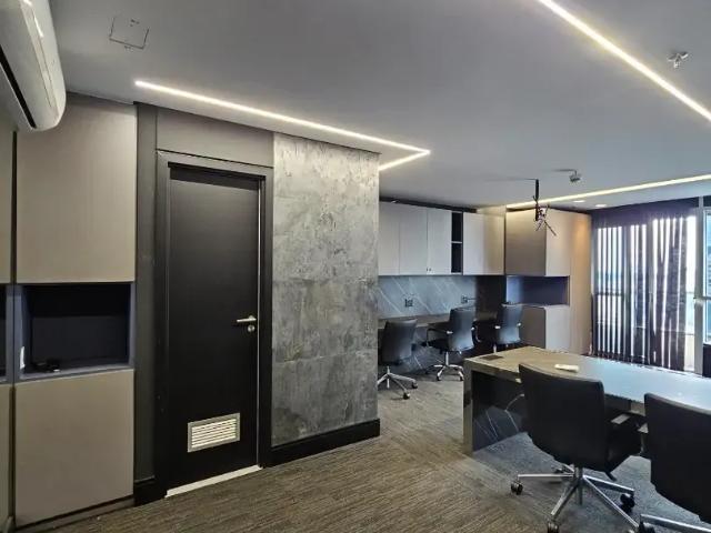 Conj. Comercial / Sala para Locação em São Paulo/SP Vila Gertrudes