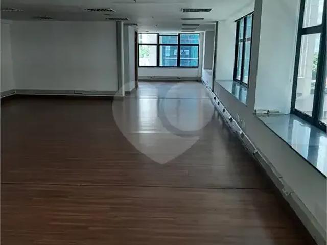 Conj. Comercial / Sala para Locação em São Paulo/SP Vila Olímpia