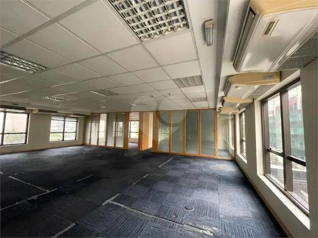 Conj. Comercial / Sala para Locação em São Paulo/SP Vila Olímpia