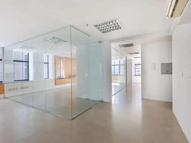 Conj. Comercial / Sala para Locação em São Paulo/SP Vila Olímpia