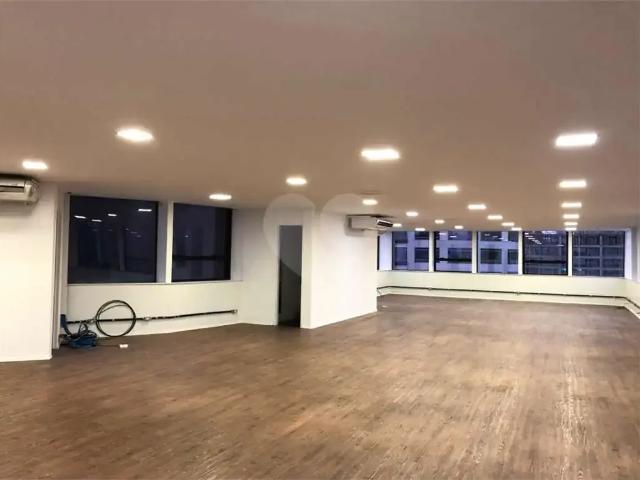 Conj. Comercial / Sala para Locação em São Paulo/SP Vila Olímpia