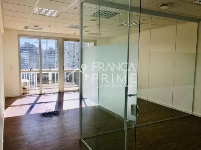 Conj. Comercial / Sala para Locação em São Paulo/SP Vila São Francisco Zona Sul