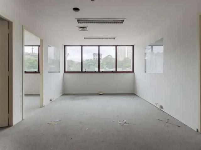 Conj. Comercial / Sala para Locação em São Paulo/SP Vila Tramontano