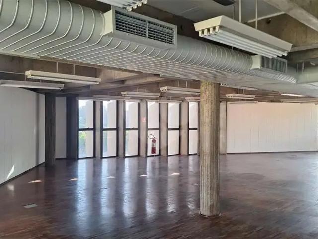 Conj. Comercial / Sala para Locação em São Paulo/SP Real Parque
