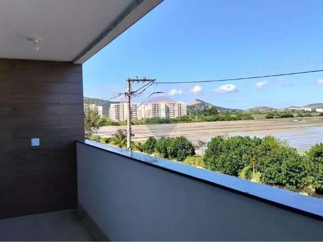 Conj. Comercial / Sala para Locação em São Pedro da Aldeia/RJ Centro