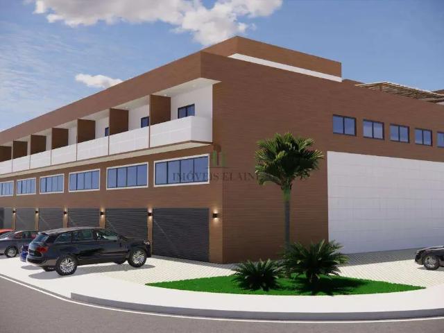 Conj. Comercial / Sala para Locação em São Pedro da Aldeia/RJ Nova São Pedro