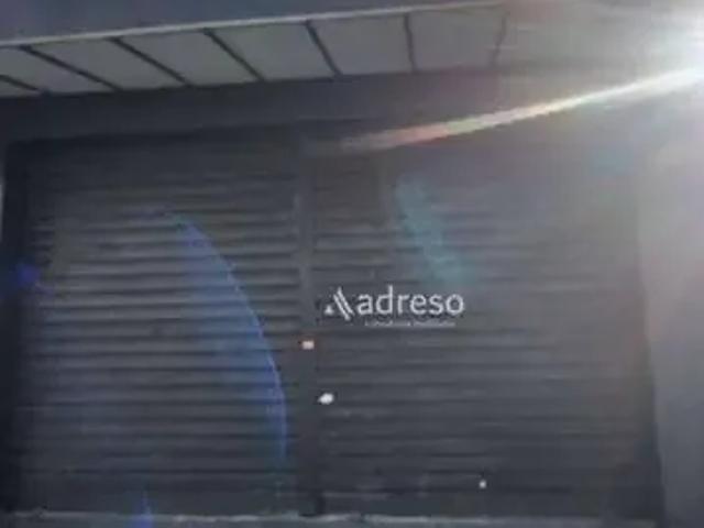 Conj. Comercial / Sala para Locação em São Roque/SP Centro