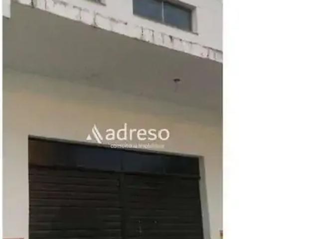 Conj. Comercial / Sala para Locação em São Roque/SP Centro