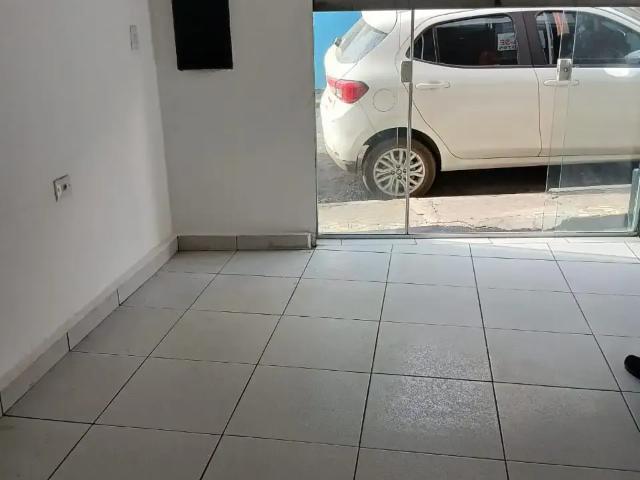 Conj. Comercial / Sala para Locação em São Roque/SP Centro