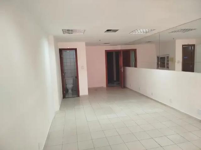 Conj. Comercial / Sala para Locação em Salvador/BA Caminho das Árvores