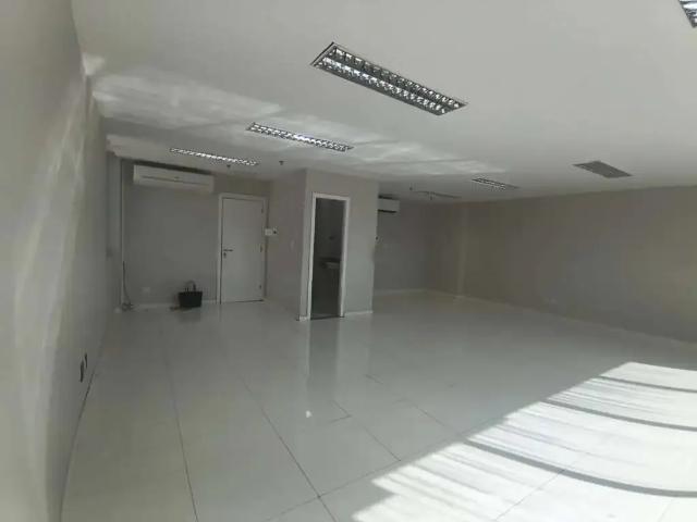 Conj. Comercial / Sala para Locação em Salvador/BA Caminho das Árvores